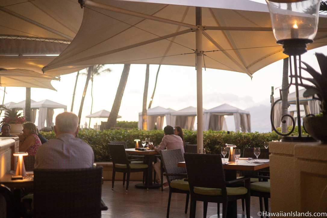 11 Hawaii Steakhouses Visitors Fly Back Just to Experience Again ...