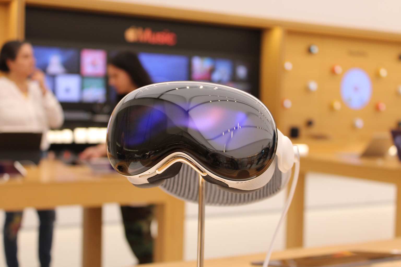 Building Worlds Through AI: Amit Jain's Visionary Journey from Apple ...